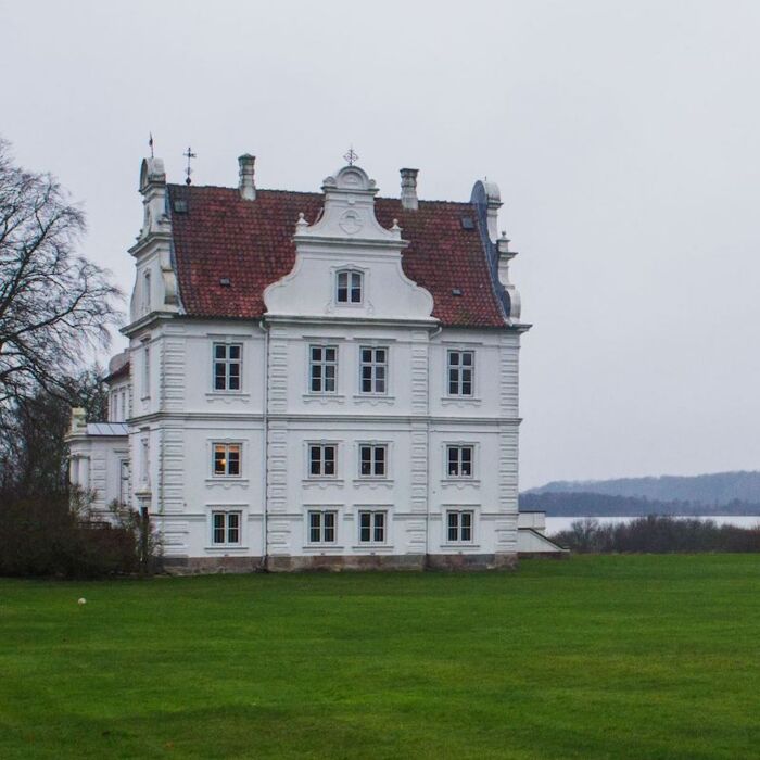 Danish Manor Søholt with oldest Baroque Garden